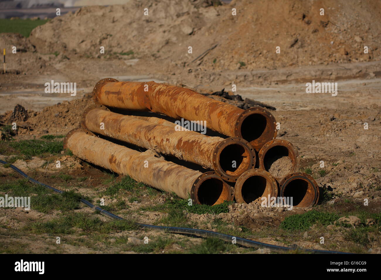 Rusty pipes hi-res stock photography and images - Alamy