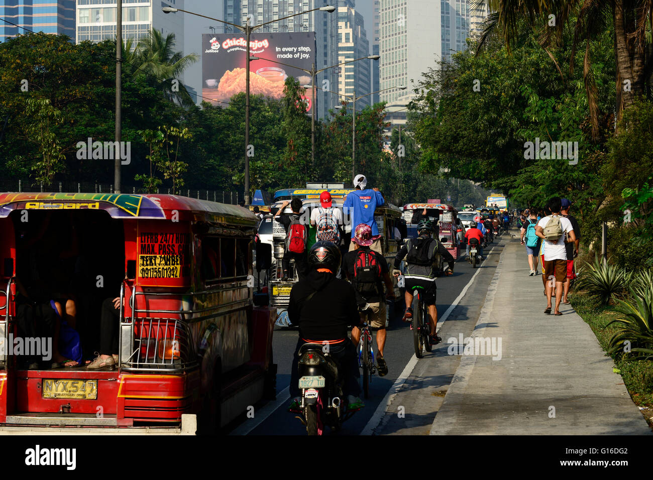Philippines manila traffic in pasig hi-res stock photography and images ...