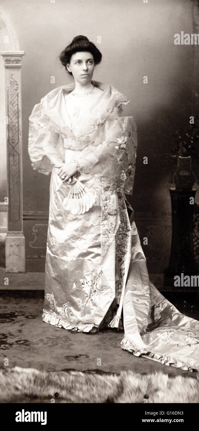 Mrs. Taft in Filipina costume. Helen Louise Herron "Nellie" Taft (June ...