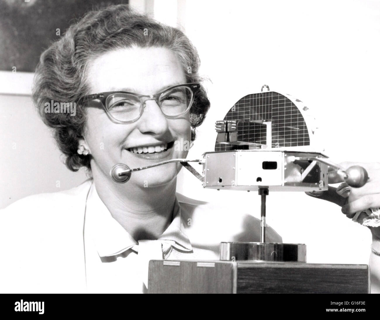 Nasa scientist 1960s hi-res stock photography and images - Alamy