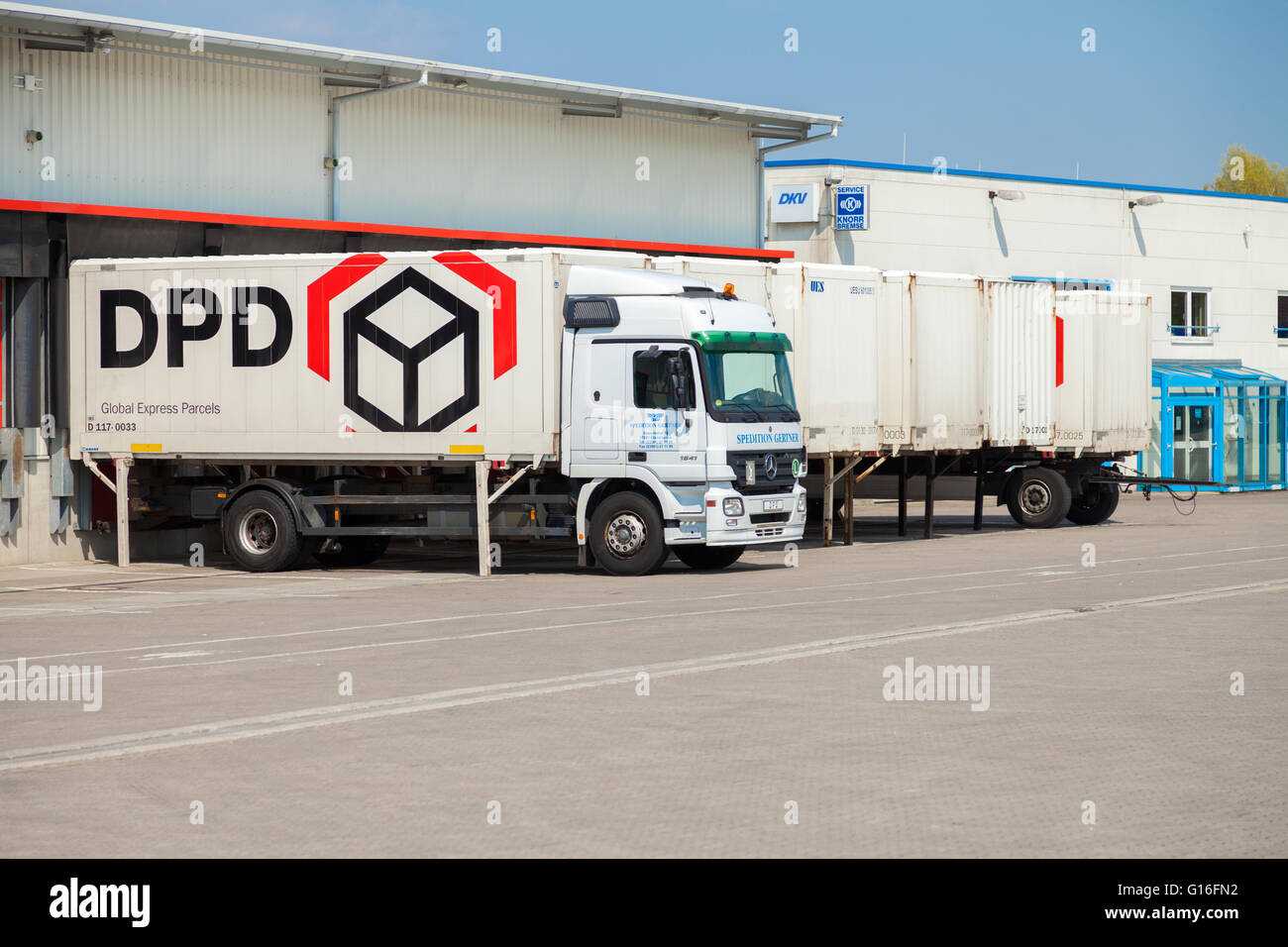 Dpd warehouse hi-res stock photography and images - Alamy
