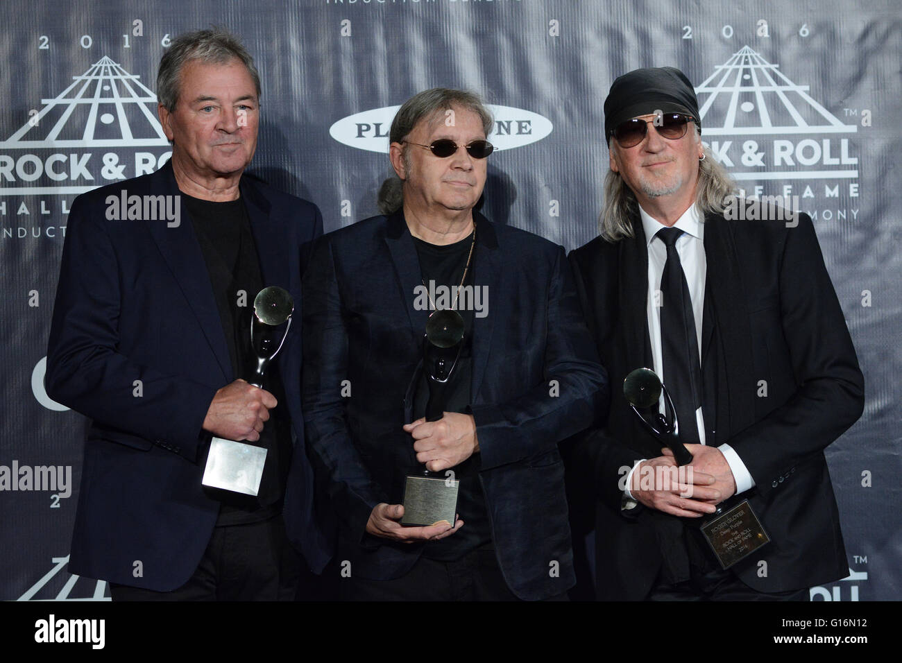 Ian gillan rock and roll hall of fame hi-res stock photography and images - Alamy