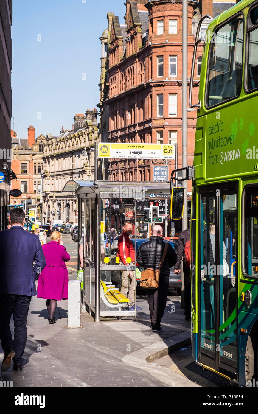 Bus Stop, Dale Street, Liverpool, Merseyside, England, U.K Stock Photo ...