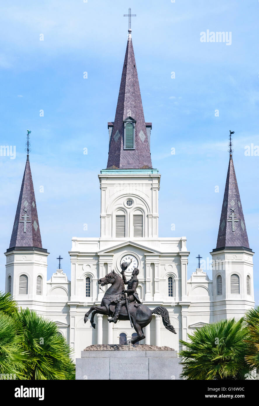Chartres square hi-res stock photography and images - Alamy