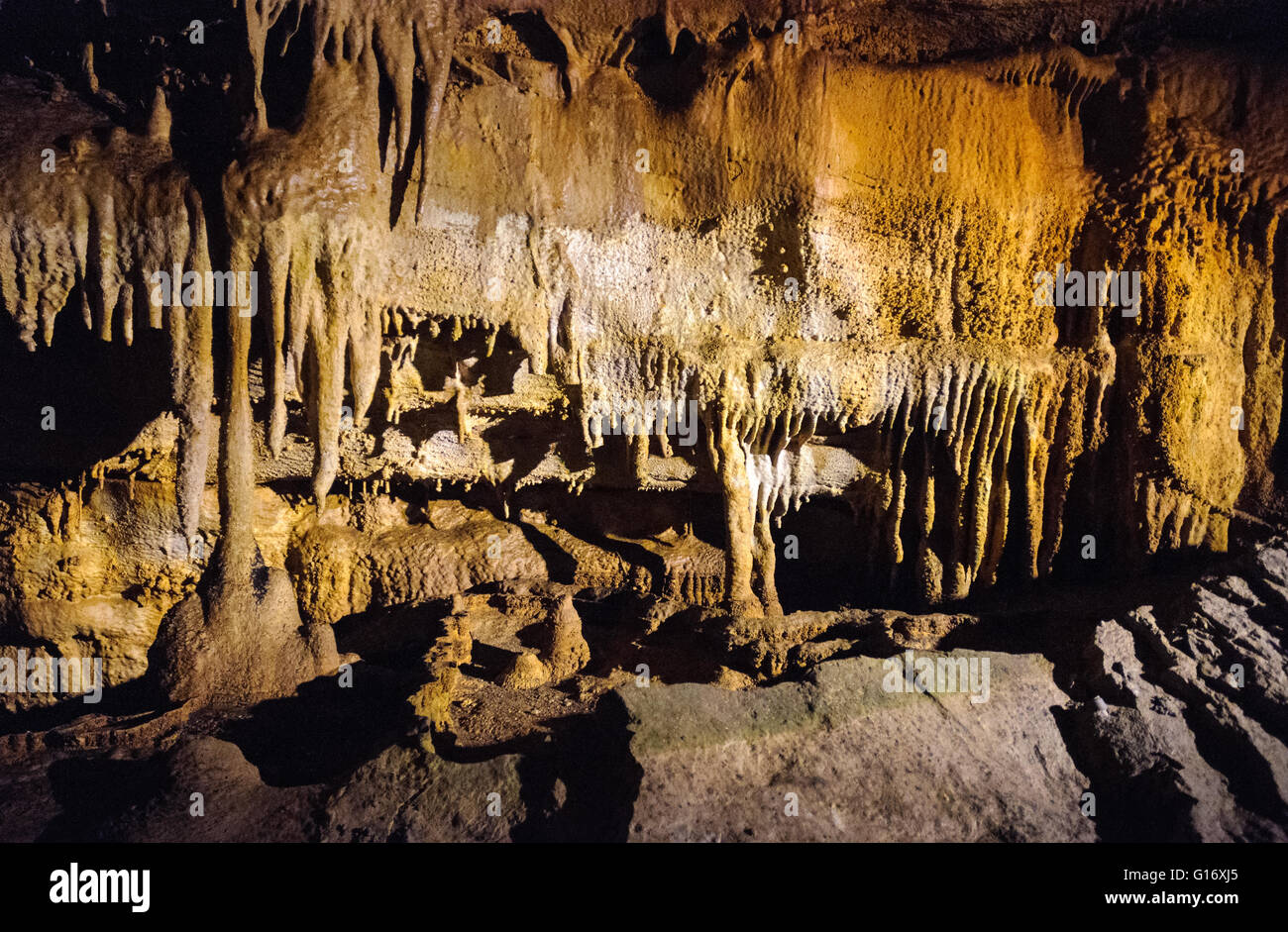 Mammoth cave hi-res stock photography and images - Alamy