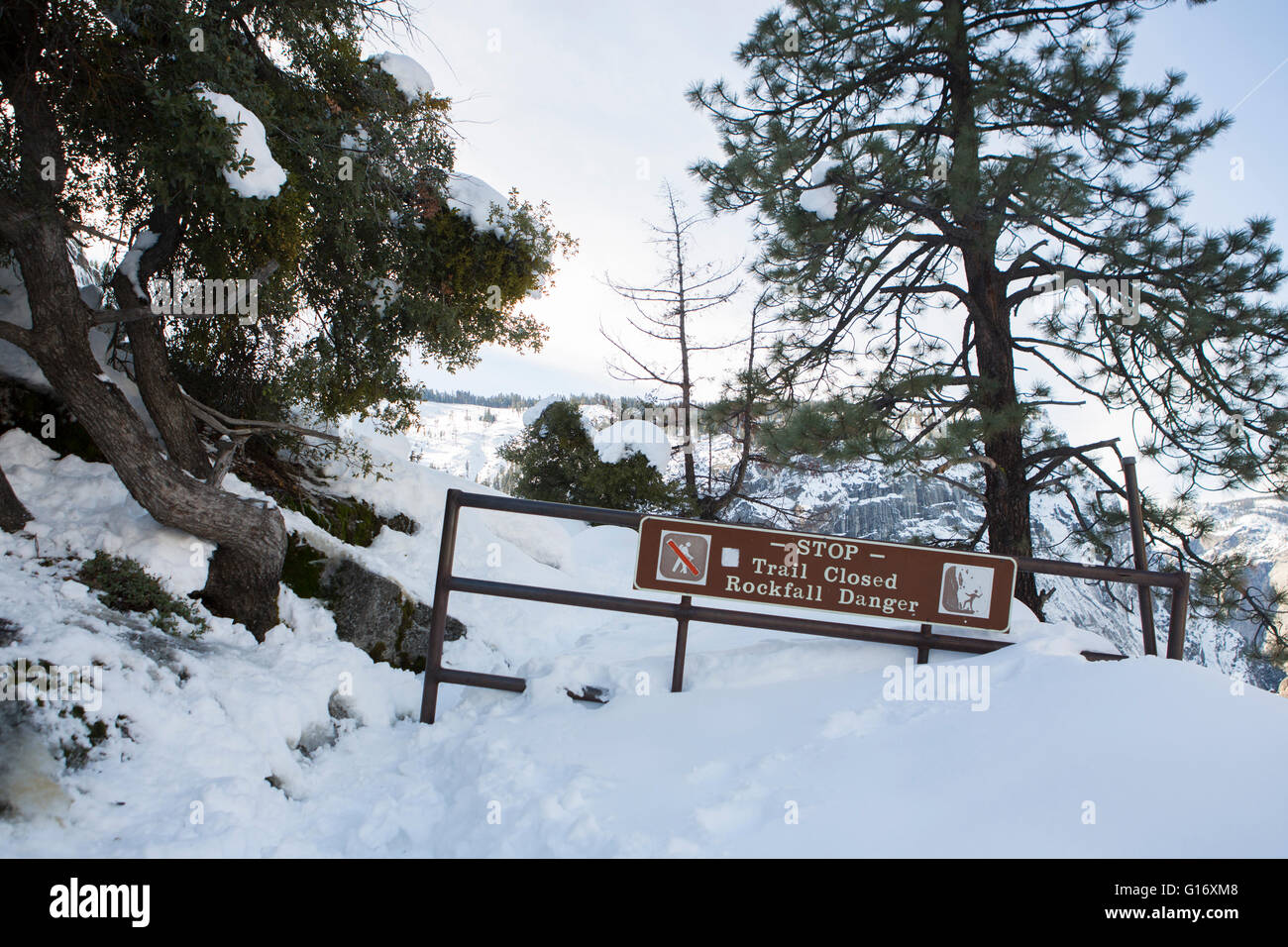 A closed trail in Yosemite Valley National Park, California, USA Stock ...