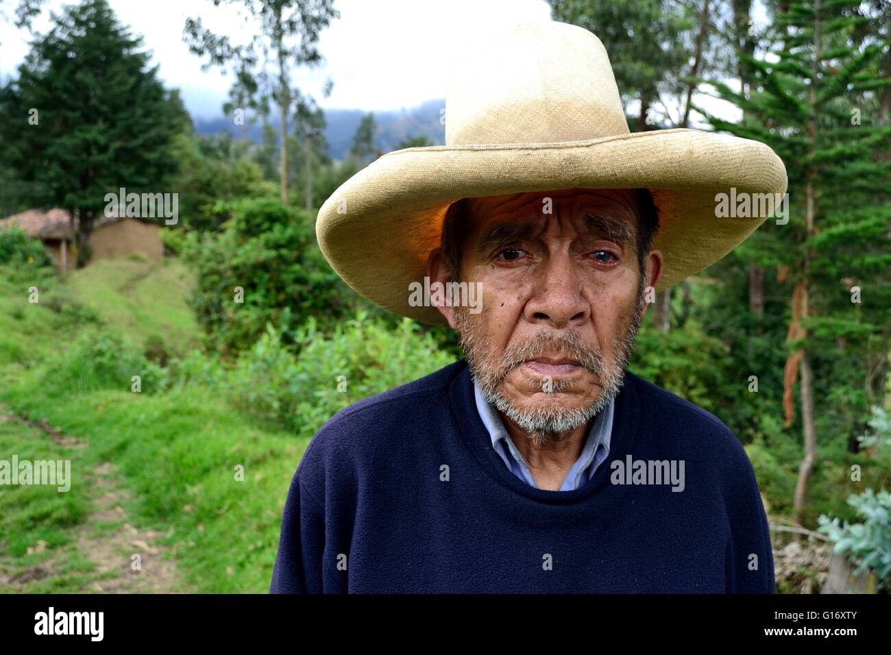 Old peru man farmer hi-res stock photography and images - Alamy