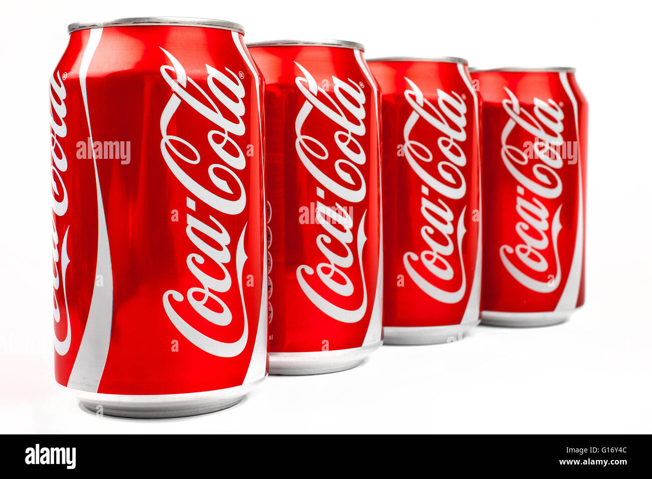 Coke can 2016 hi-res stock photography and images - Alamy