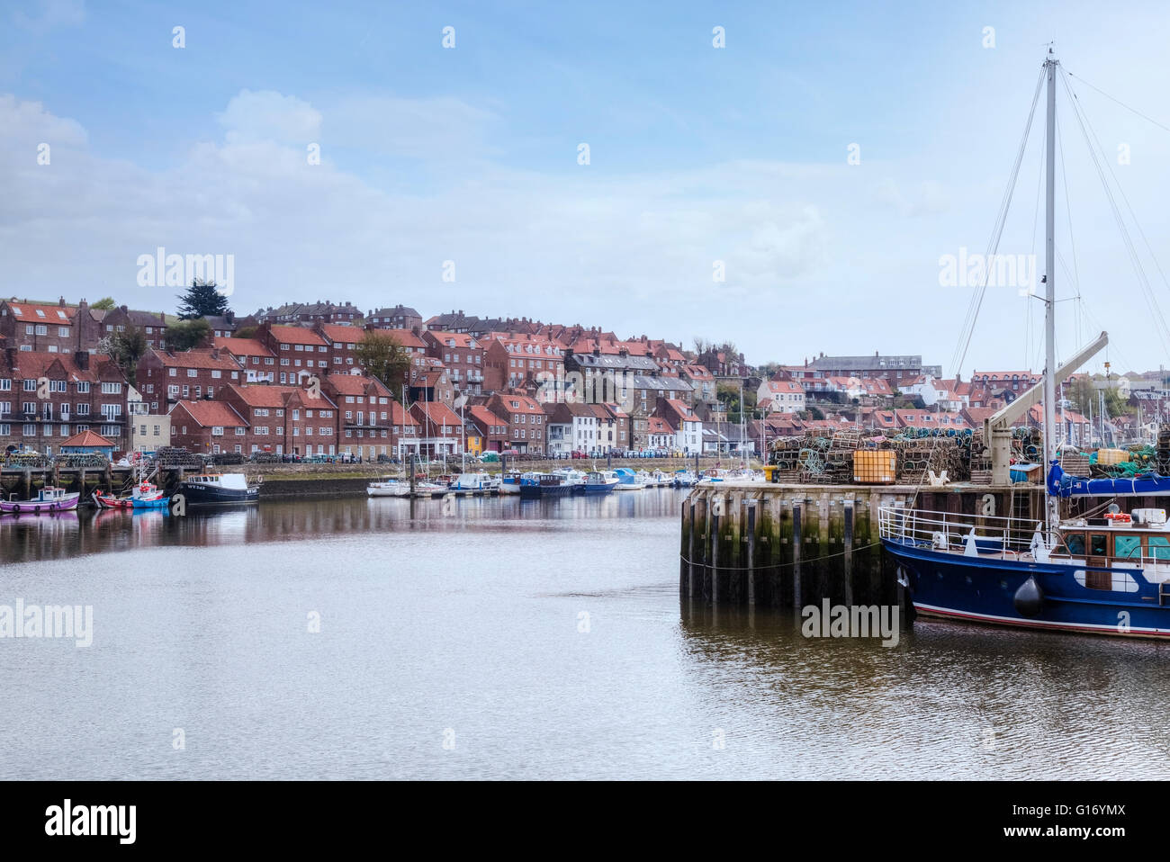 Whitby scarborough hi-res stock photography and images - Alamy