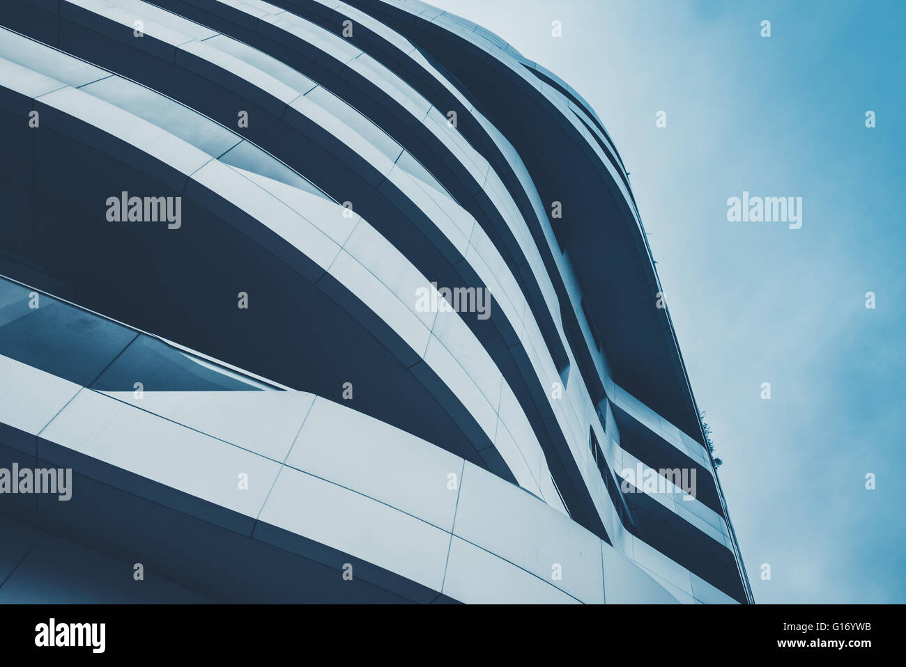 City life and modern architecture in Milan Stock Photo - Alamy