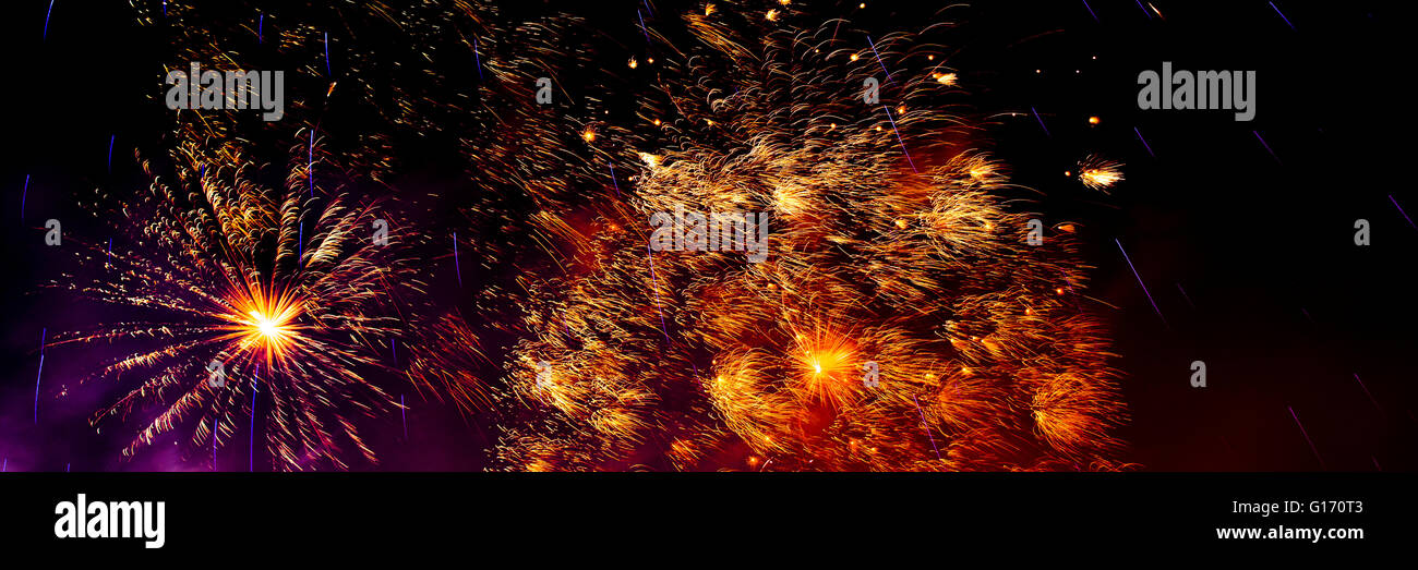 Himley hall bonfire hi-res stock photography and images - Alamy