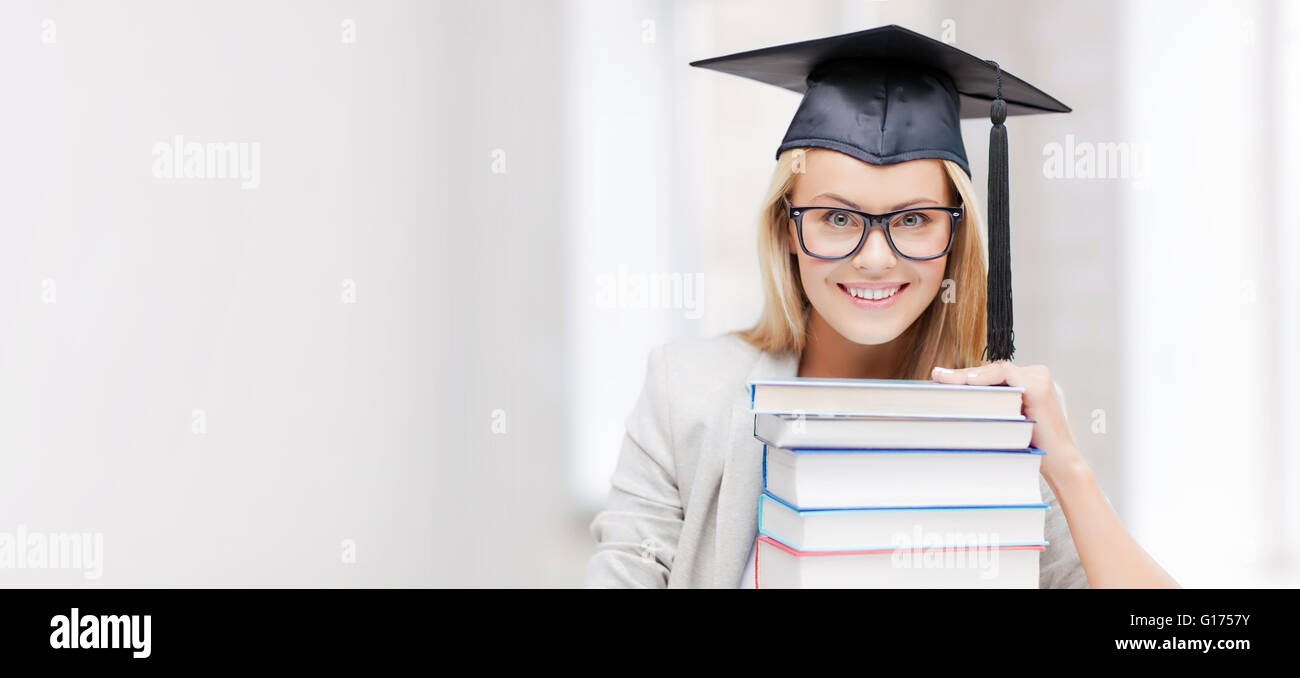 student in graduation cap Stock Photo - Alamy
