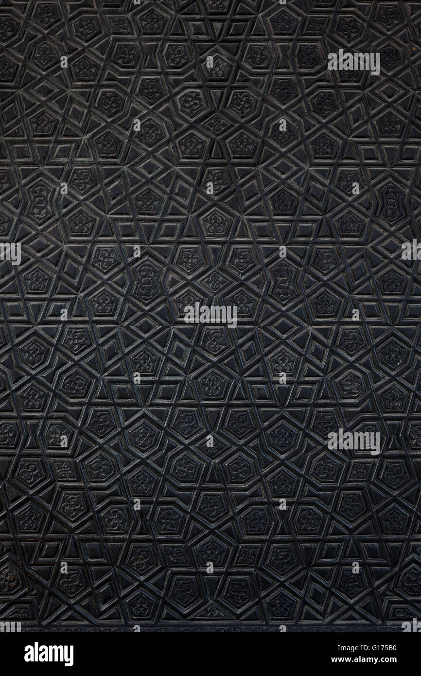 Arabic wallpaper pattern islamic mosaic hi-res stock photography and ...