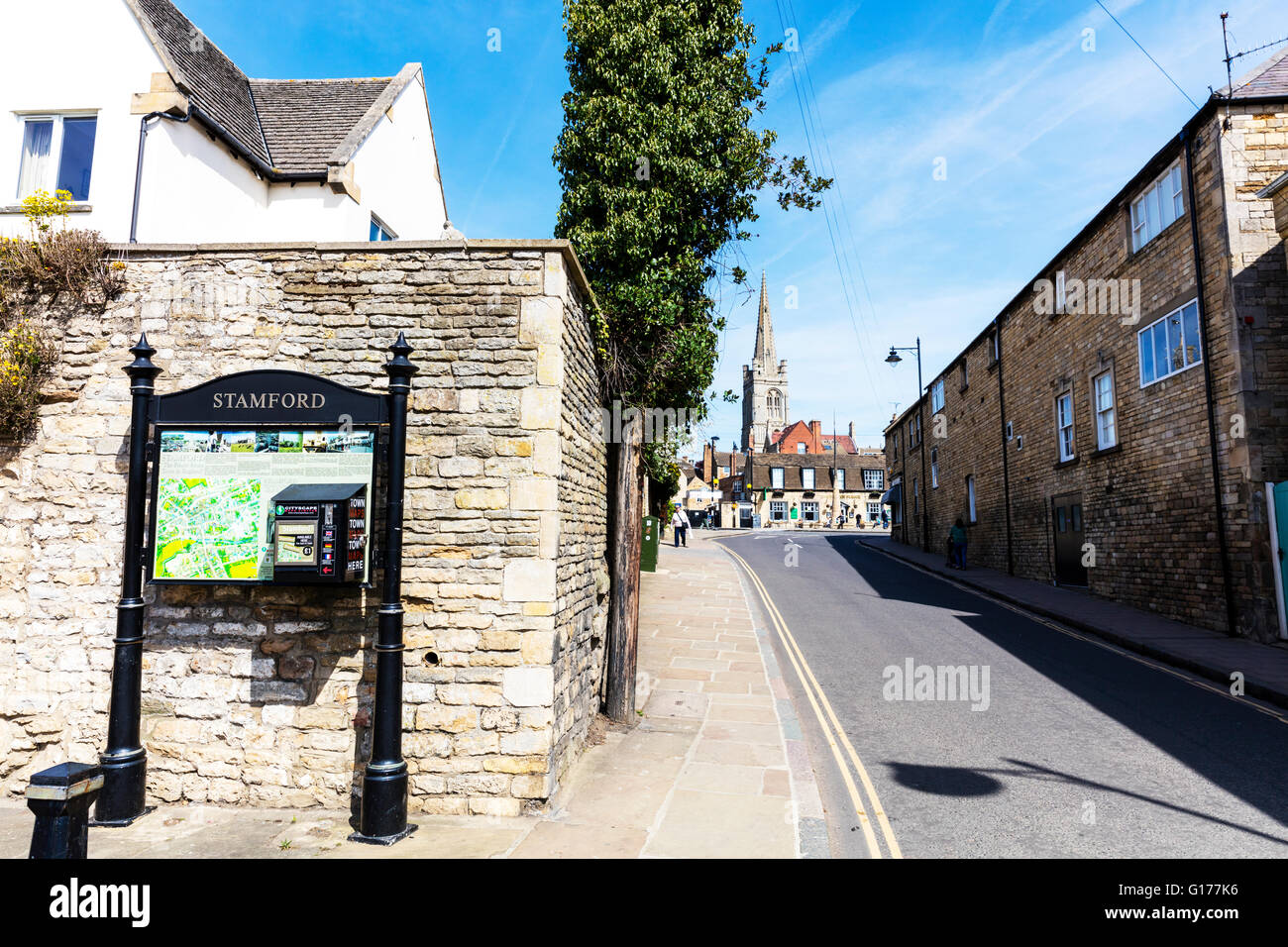 Stamford town lincolnshire uk welcome hi-res stock photography and ...