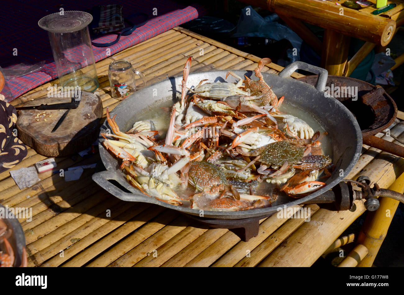 Crawfish boil pot hi-res stock photography and images - Alamy