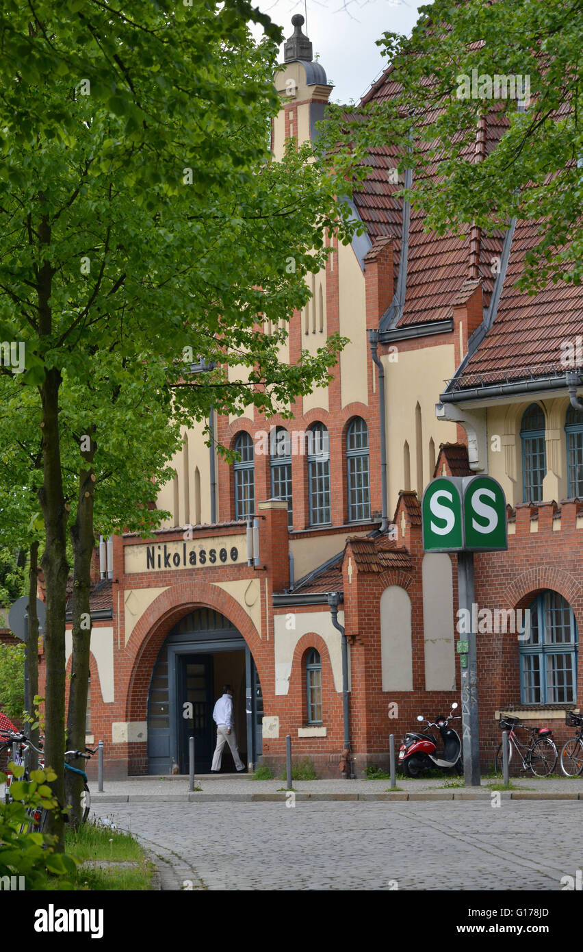 S-Bahnhof Nikolassee, Hohenzollernplatz, Nikolassee, Zehlendorf, Berlin ...