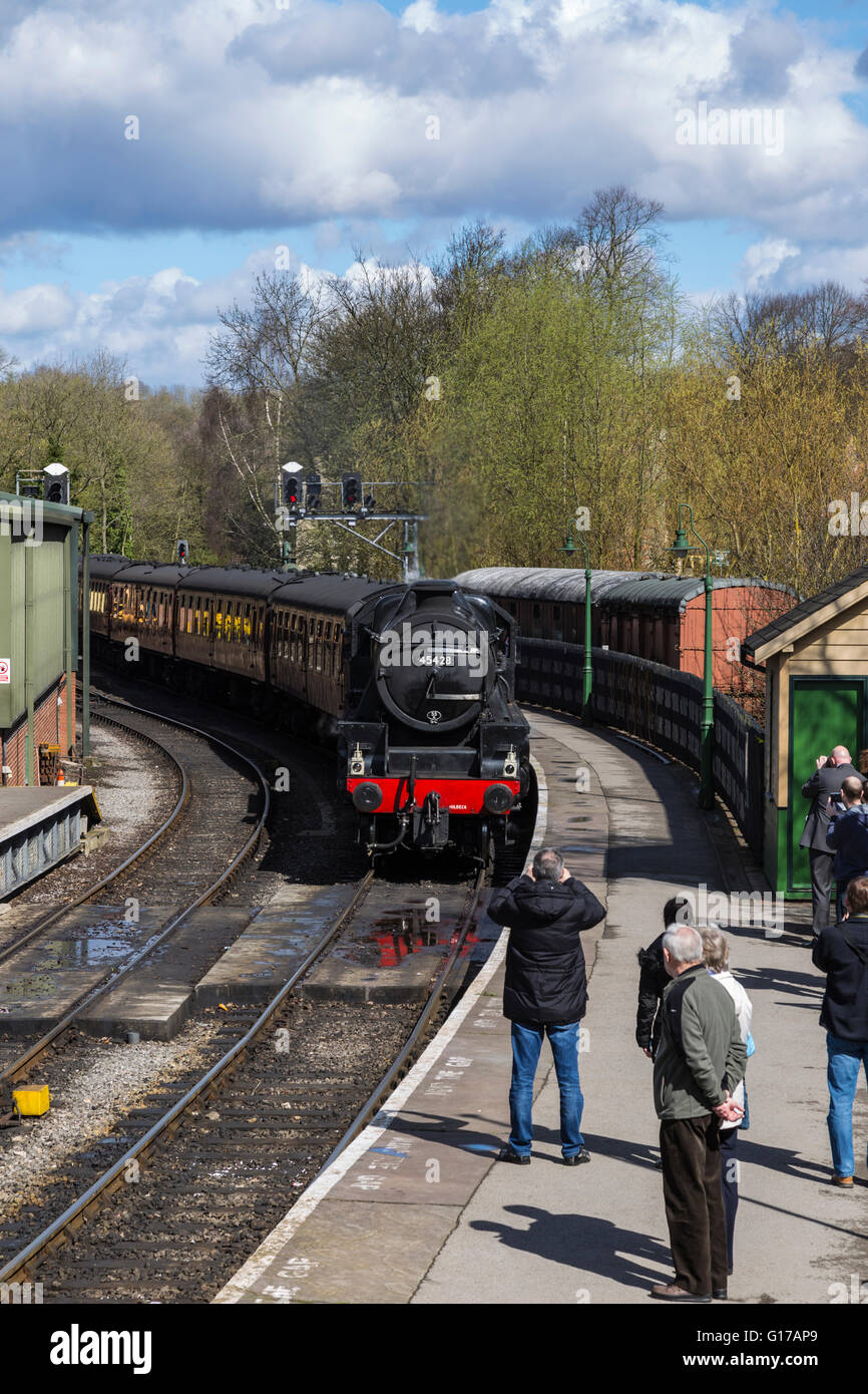 LMS Stanier Class 5 4-6-0 Locomotive 'Eric Treacy' at Pickering Station ...