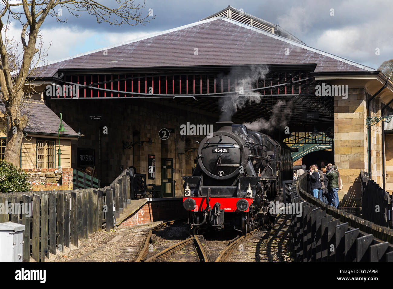 LMS Stanier Class 5 4-6-0 Locomotive 'Eric Treacy' at Pickering Station ...