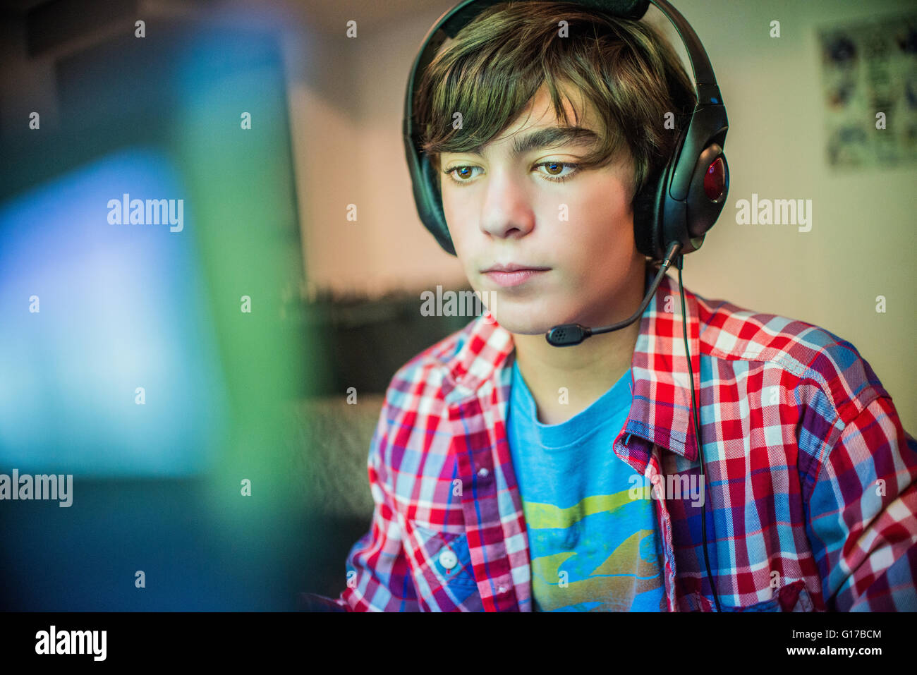 Computer headset leisure hi-res stock photography and images - Alamy