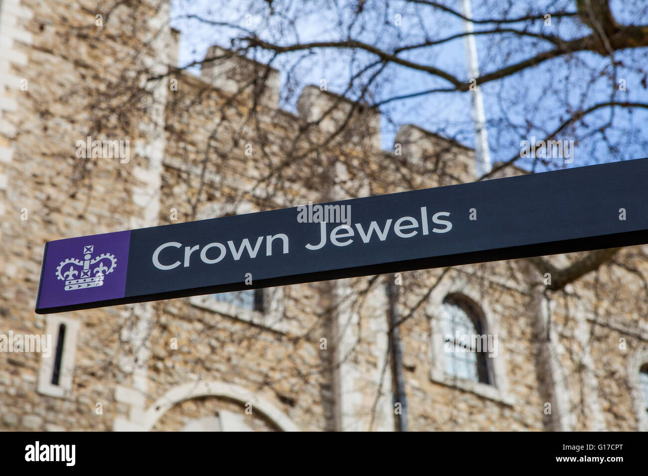 A sign pointing towards the location of the Royal Crown Jewels at the ...