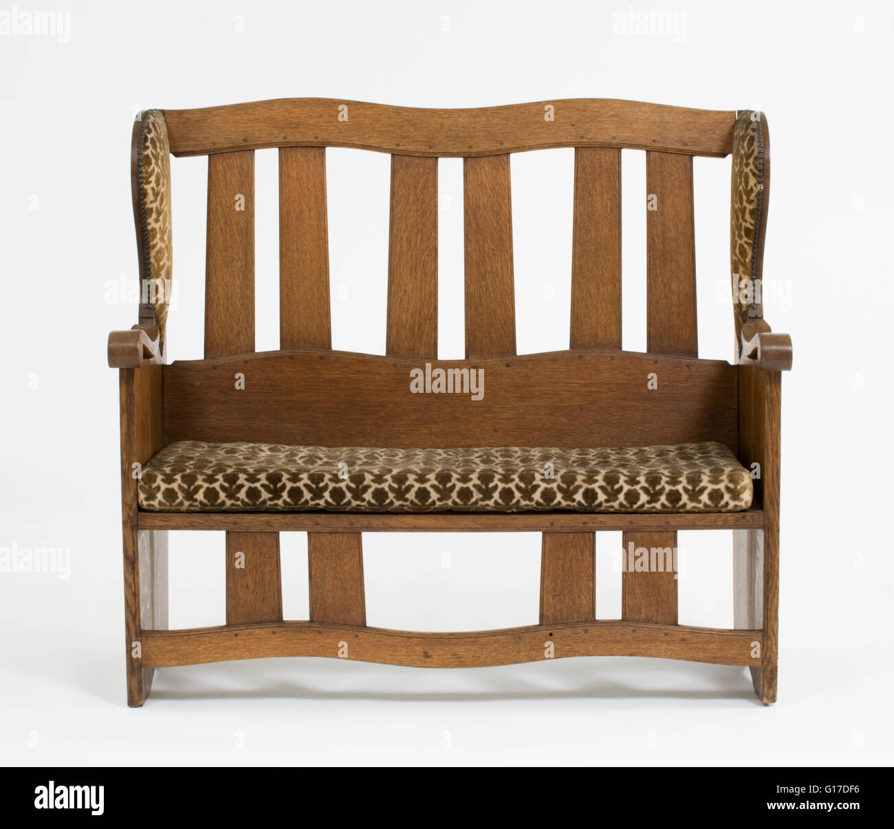 Loose velvet hi-res stock photography and images - Alamy