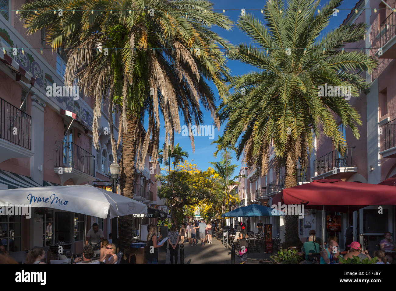 RESTAURANTS ESPANOLA WAY HISTORIC SPANISH VILLAGE MIAMI BEACH FLORIDA ...