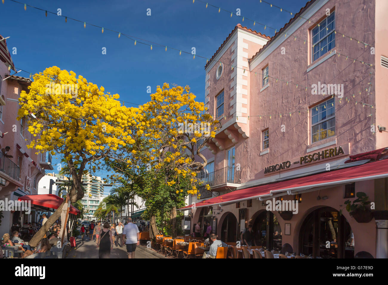 RESTAURANTS ESPANOLA WAY HISTORIC SPANISH VILLAGE MIAMI BEACH FLORIDA ...