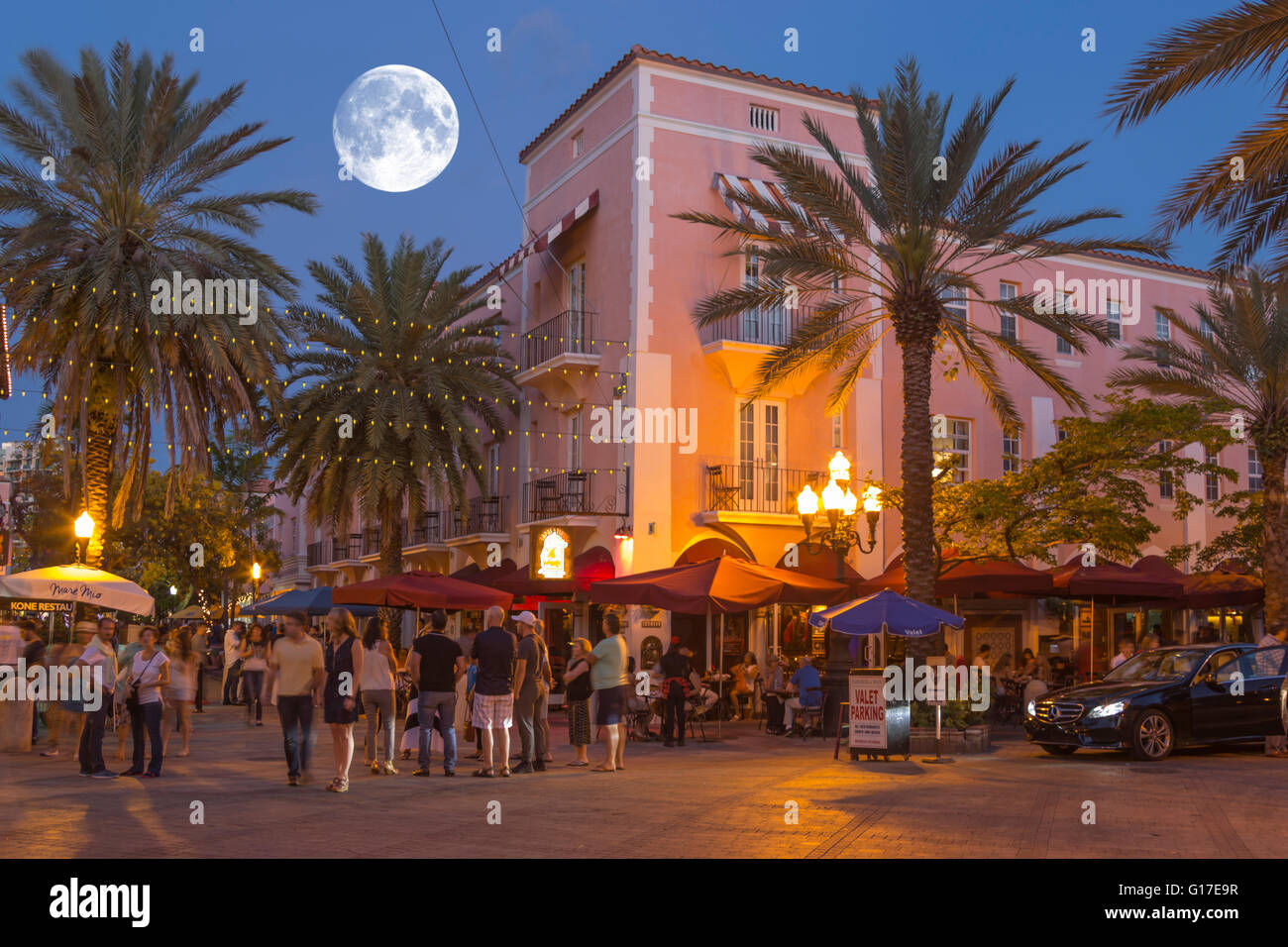 Espanola way spanish village hi-res stock photography and images - Alamy