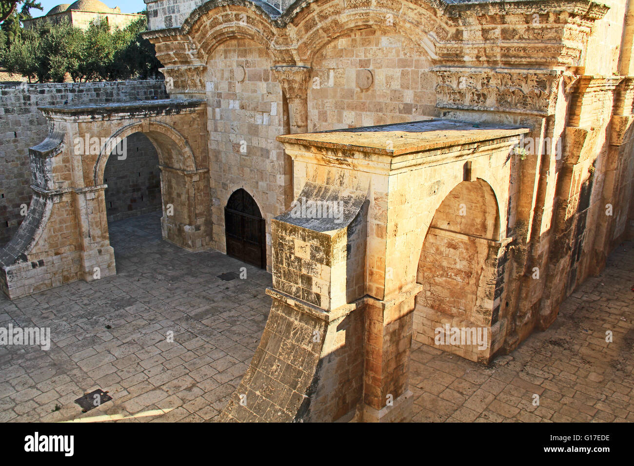 Shushan gate hi-res stock photography and images - Alamy