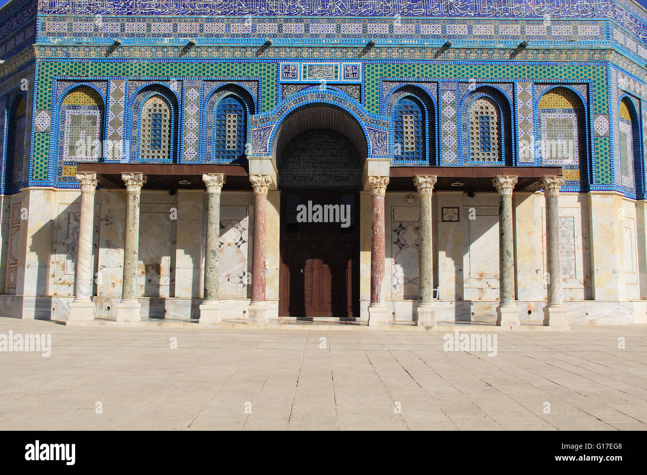 Mosaics dome of the rock hi-res stock photography and images - Alamy