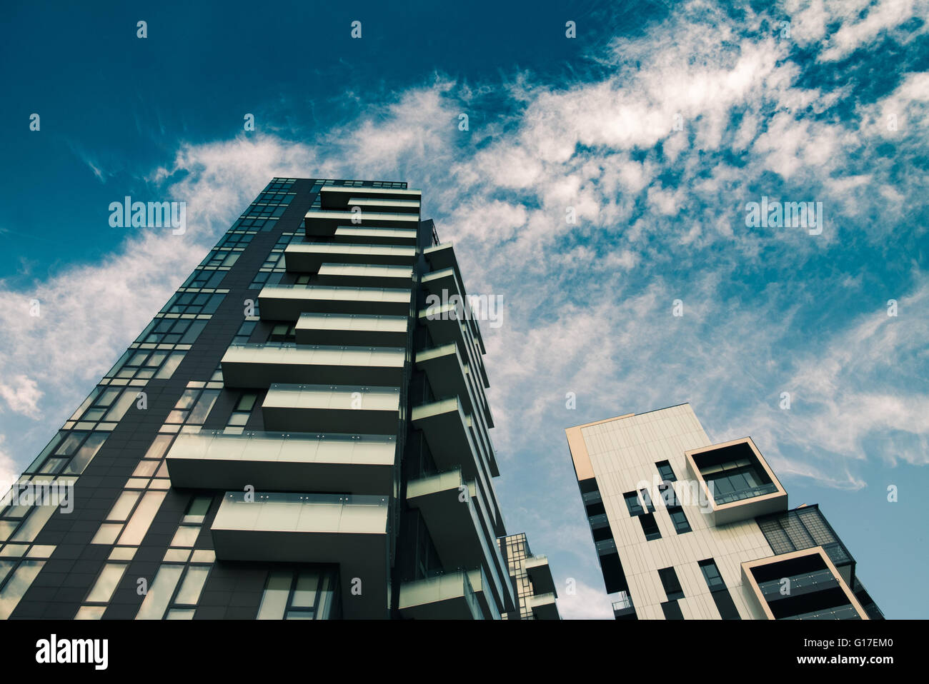 Sky scraper skyscraper hi-res stock photography and images - Alamy