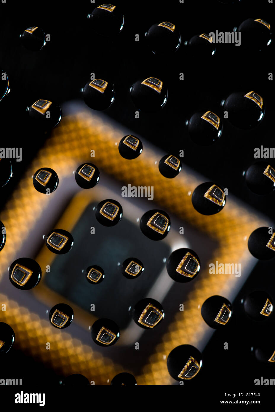 People computer chip hi-res stock photography and images - Alamy