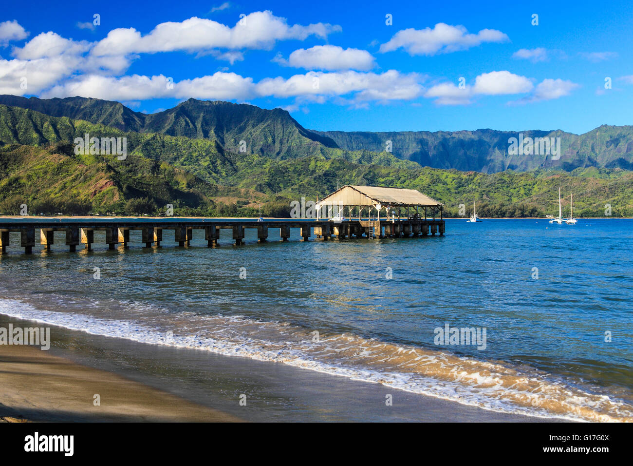 Pier piers park parks hi-res stock photography and images - Alamy