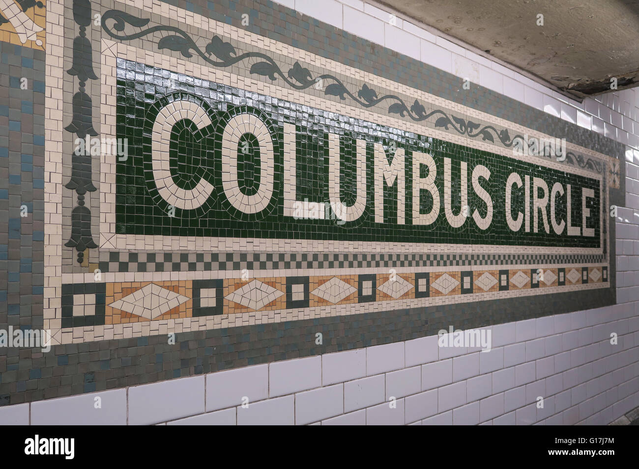 Columbus Circle Subway Platform, New York City, USA Stock Photo - Alamy