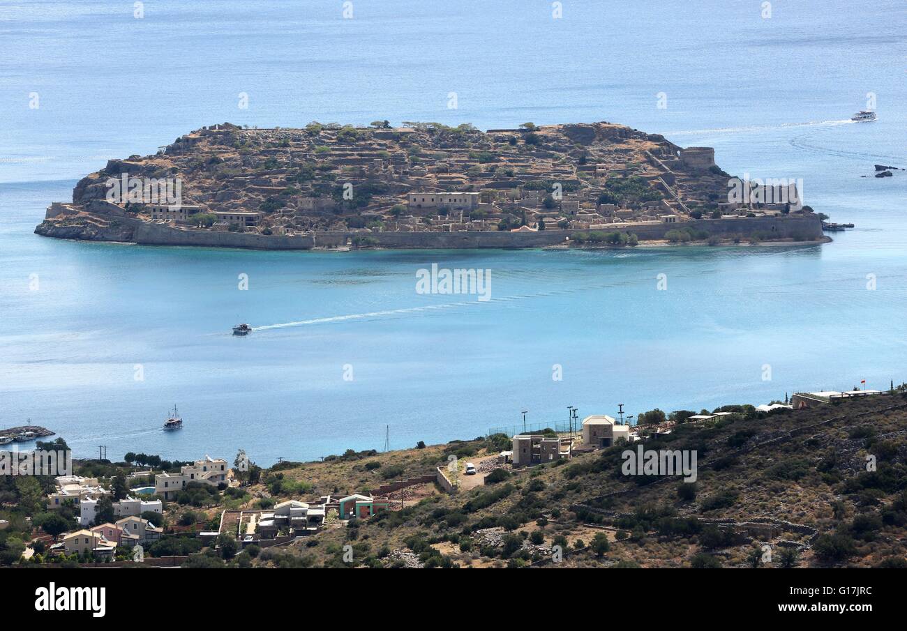Spinalonga Island and Castle, former leper colony, in Mirabello Bay ...