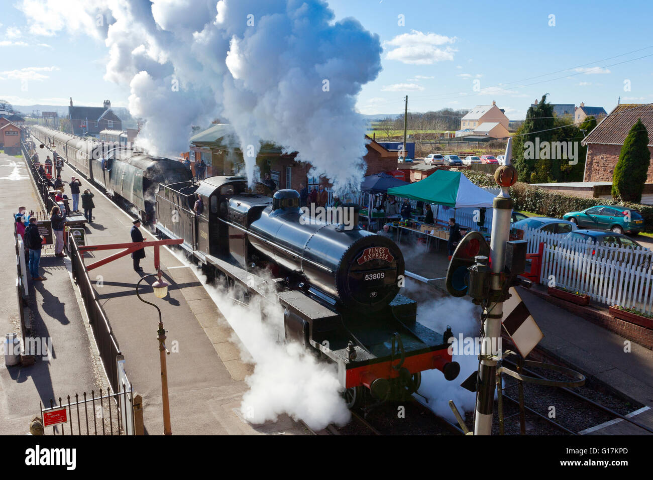 The double-headed 'Pines Express' dramatic departure from Bishops ...