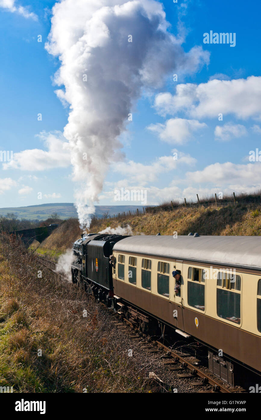 West Somerset Railway 2016 Spring Gala ex-BR 8F 48624 leaving Midford ...