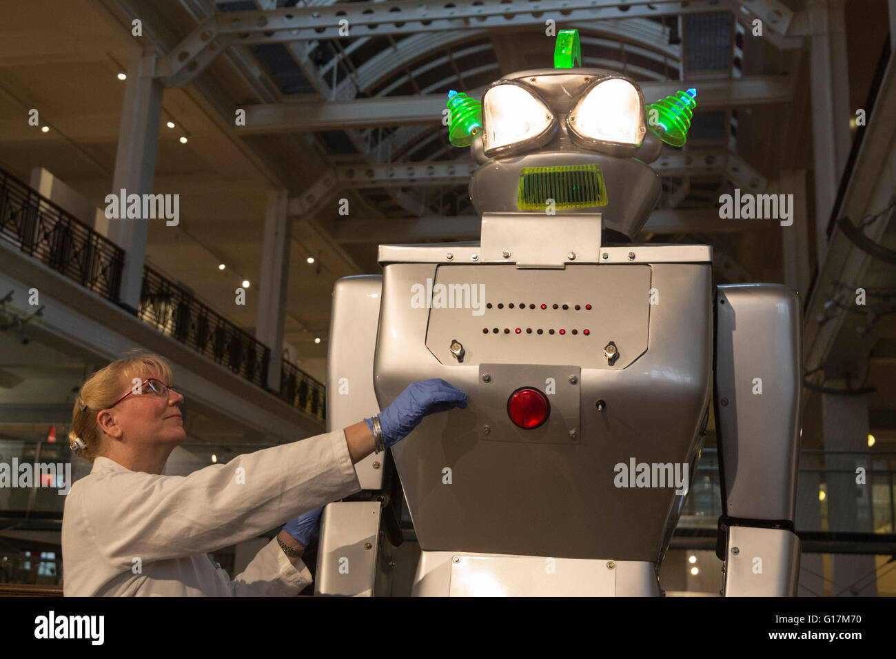 London, UK. 10 May 2016. Pictured: Conservator Kate Perks switches on ...