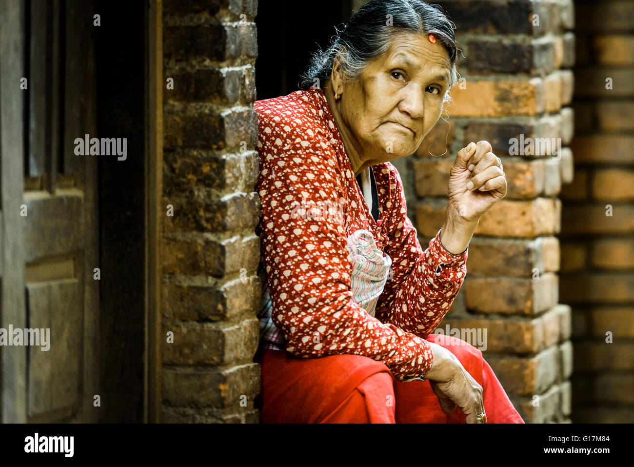 Nepalese woman hi-res stock photography and images - Alamy