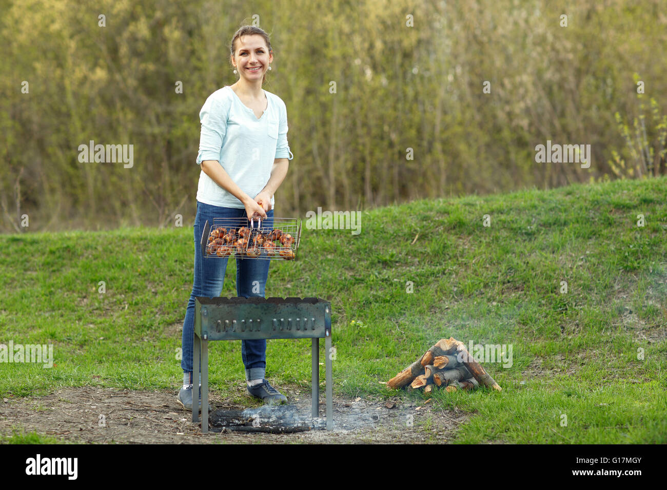Food on grill hi-res stock photography and images - Alamy