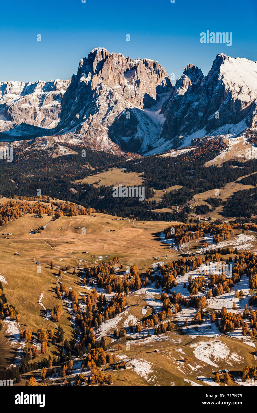 Beautiful landscape italy dolomites hi-res stock photography and images ...