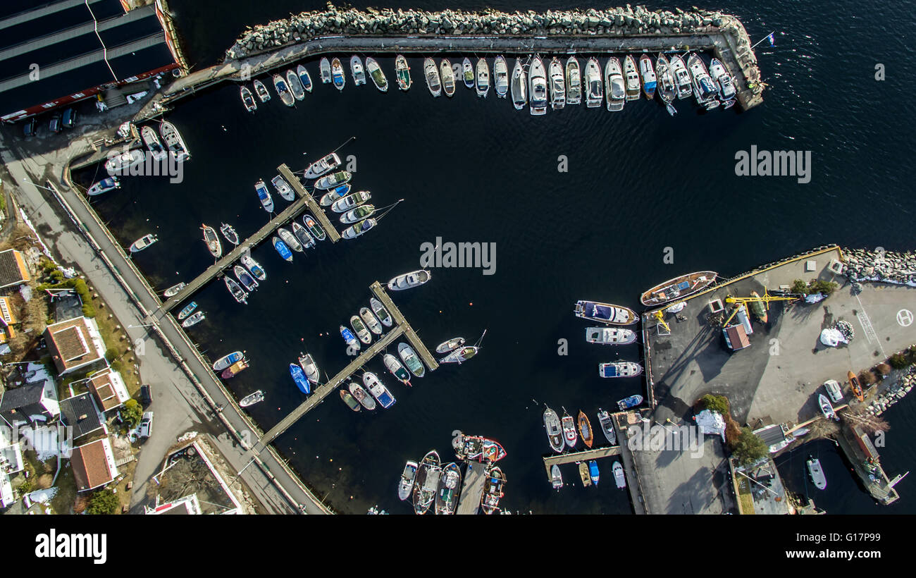 Overhead structures hi-res stock photography and images - Alamy