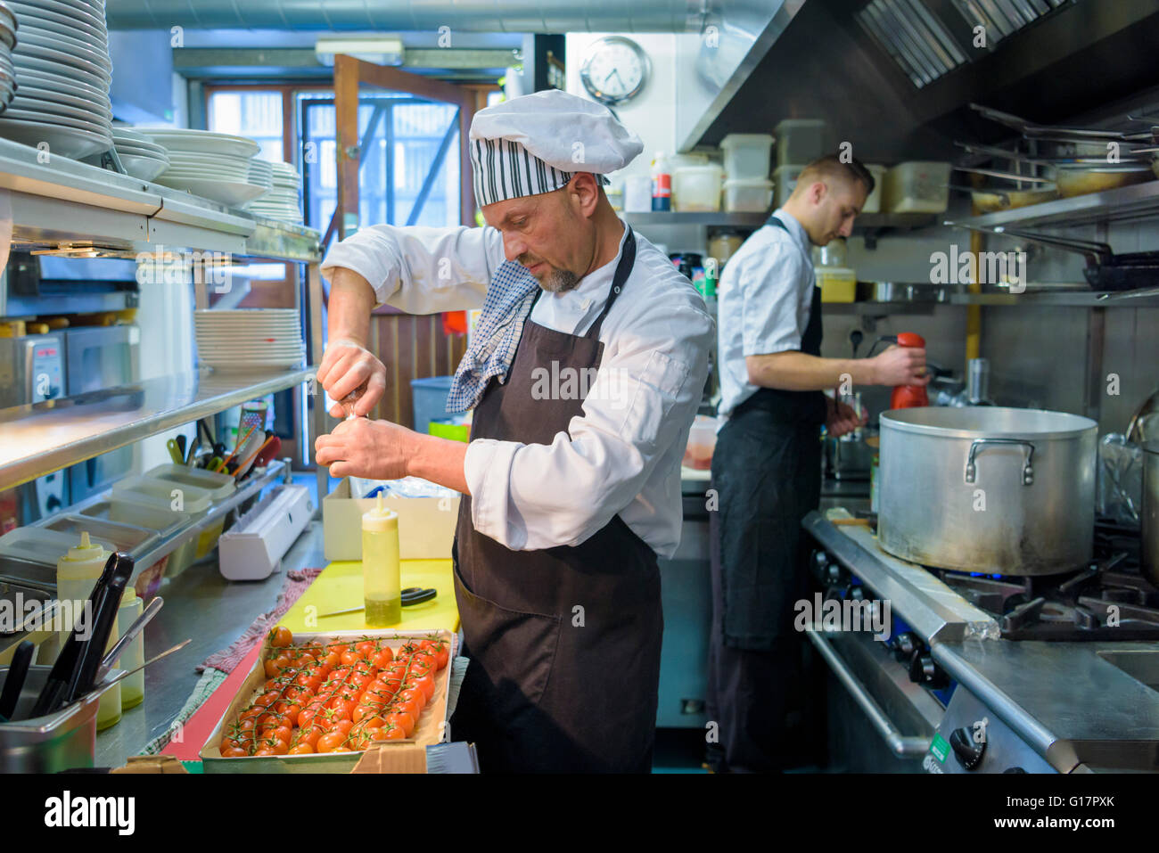 Olive restaurant hi-res stock photography and images - Alamy