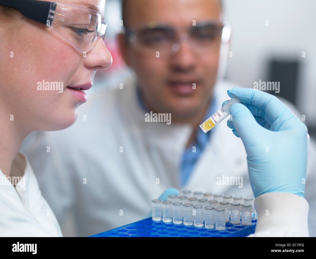 Clinical trial hi-res stock photography and images - Alamy