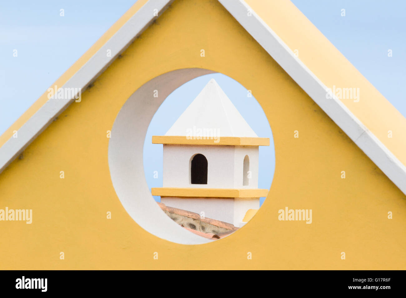 Triangular cupola hi-res stock photography and images - Alamy