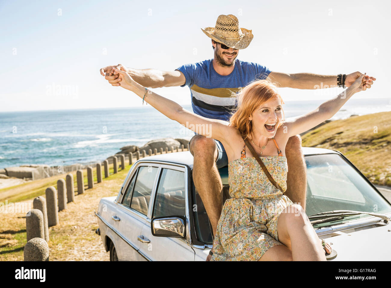 Open arms hi-res stock photography and images - Alamy