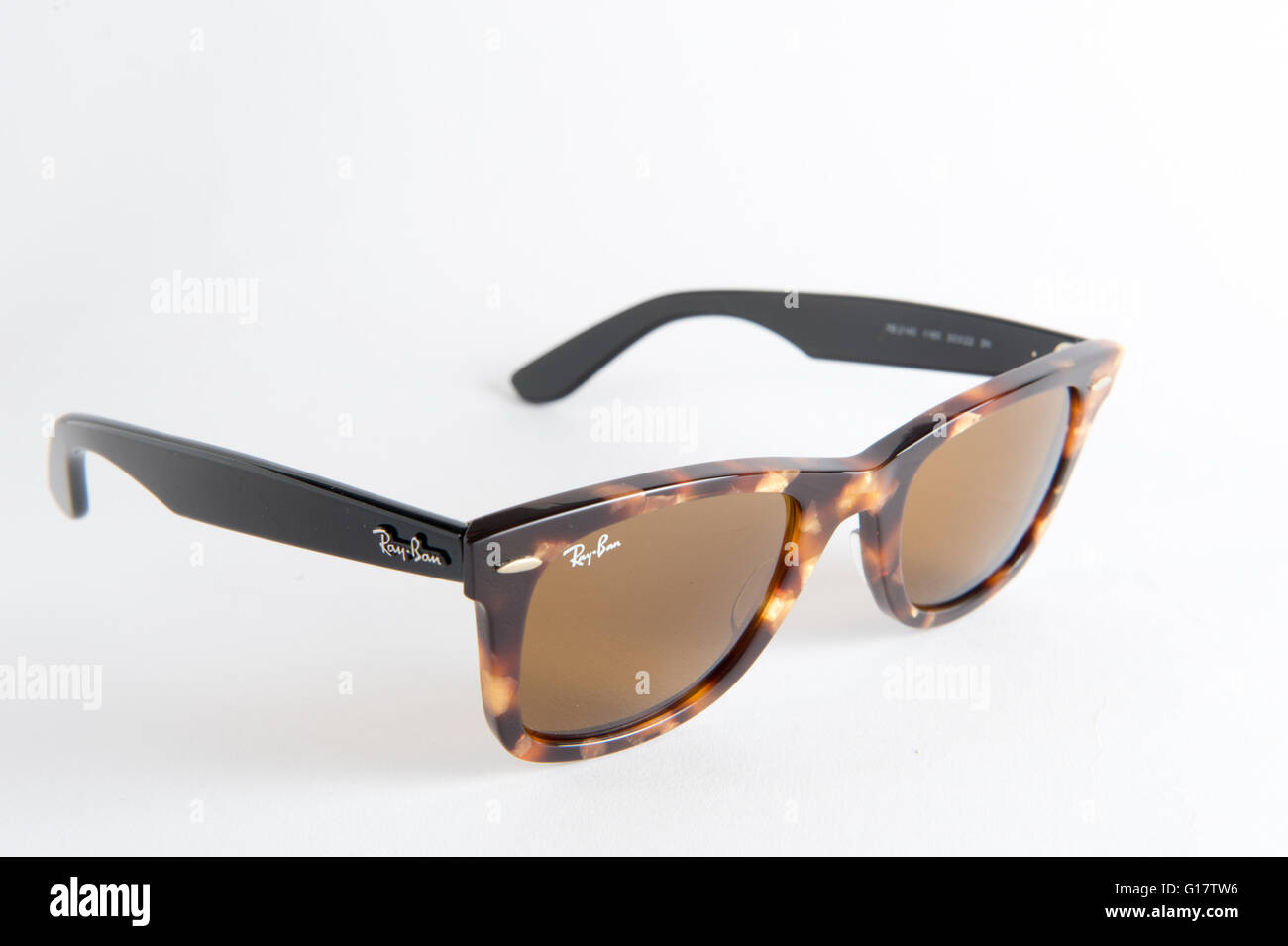 Ray Ban Wayfarer Sunglasses Stock Photo - Alamy