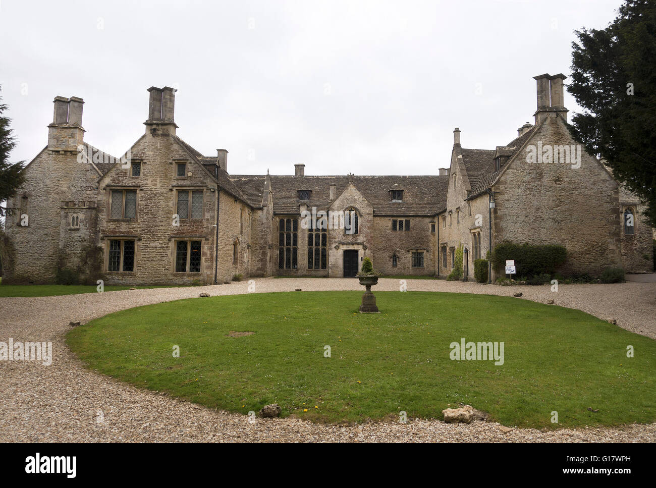 Chavenage hi-res stock photography and images - Alamy