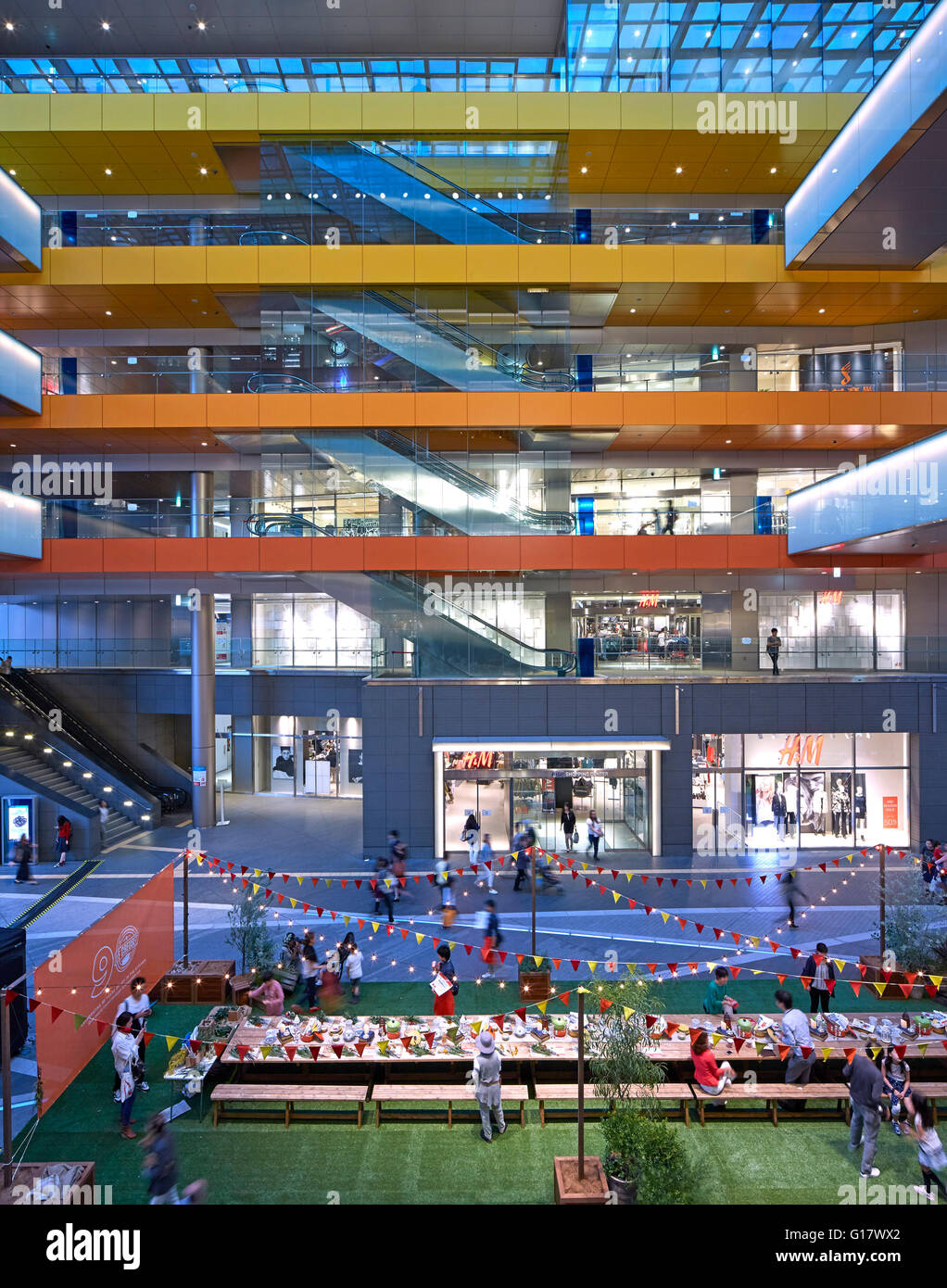 Shopping centre atrium towards twilight. Futako-Tamagawa Development ...