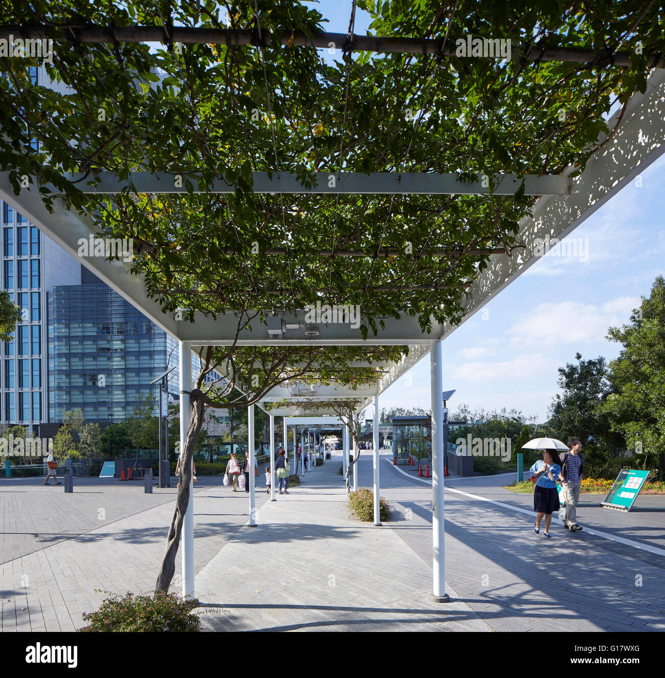 Covered walkway. Futako-Tamagawa Development, Tokyo, Japan. Architect ...
